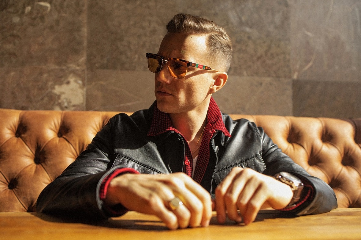 Mrozu zapowiada nowy album singlem „Galácticos” - Polska Płyta / Polska ...