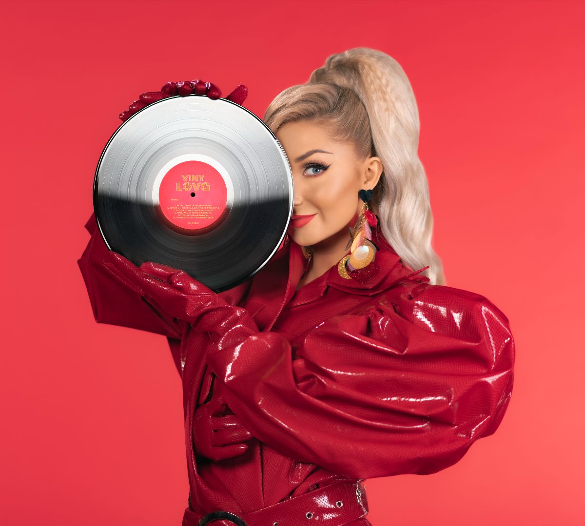 „Muzyka powinna być ucieczką przed tym, co nas otacza” – CLEO [WYWIAD ...