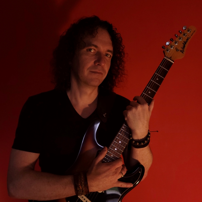 Damian Luber powraca z nowym utworem! Posłuchaj singla „Długa droga ...