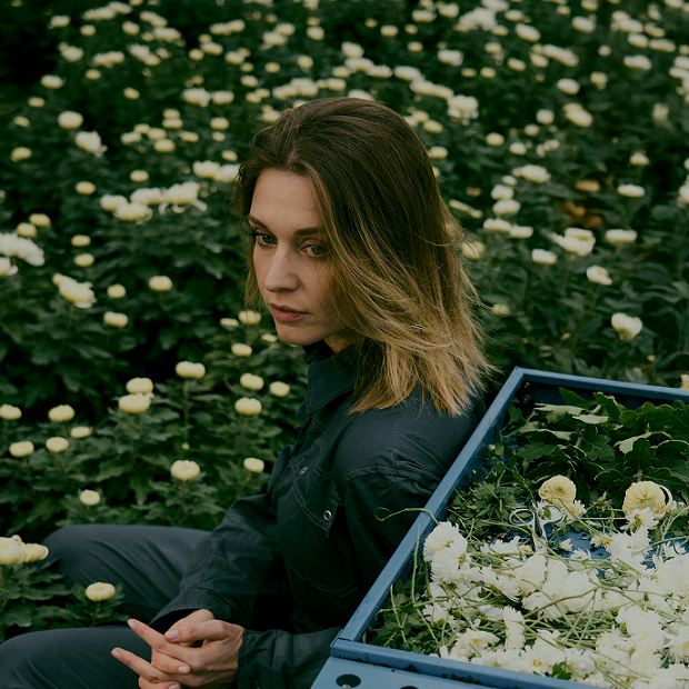 Julia Kamińska prezentuje nowy singiel „MORZE” - Polska Płyta / Polska ...